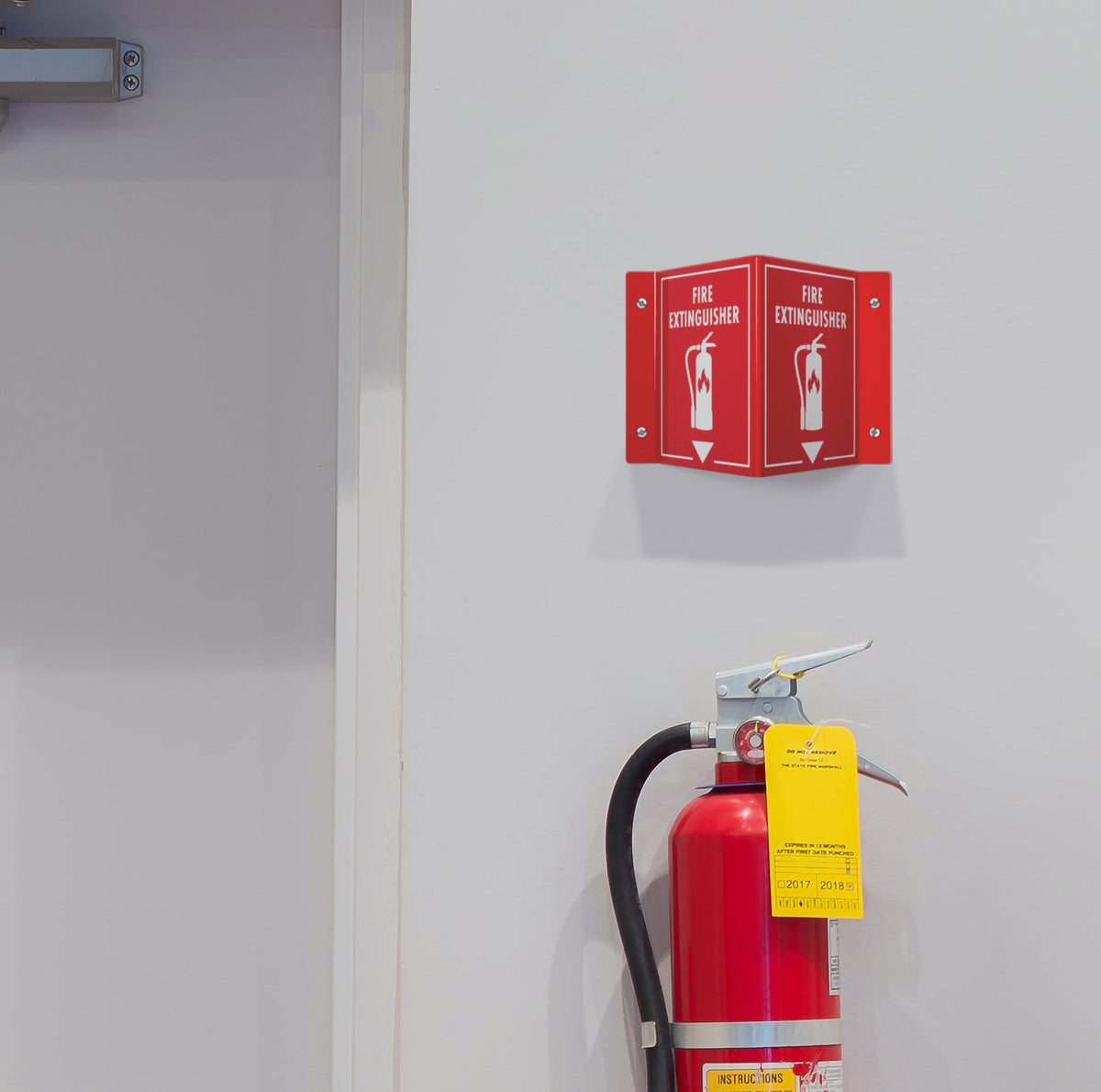 Bulk Case of 100 Signs - 3D Fire Extinguisher Sign | Projecting Wall M ...